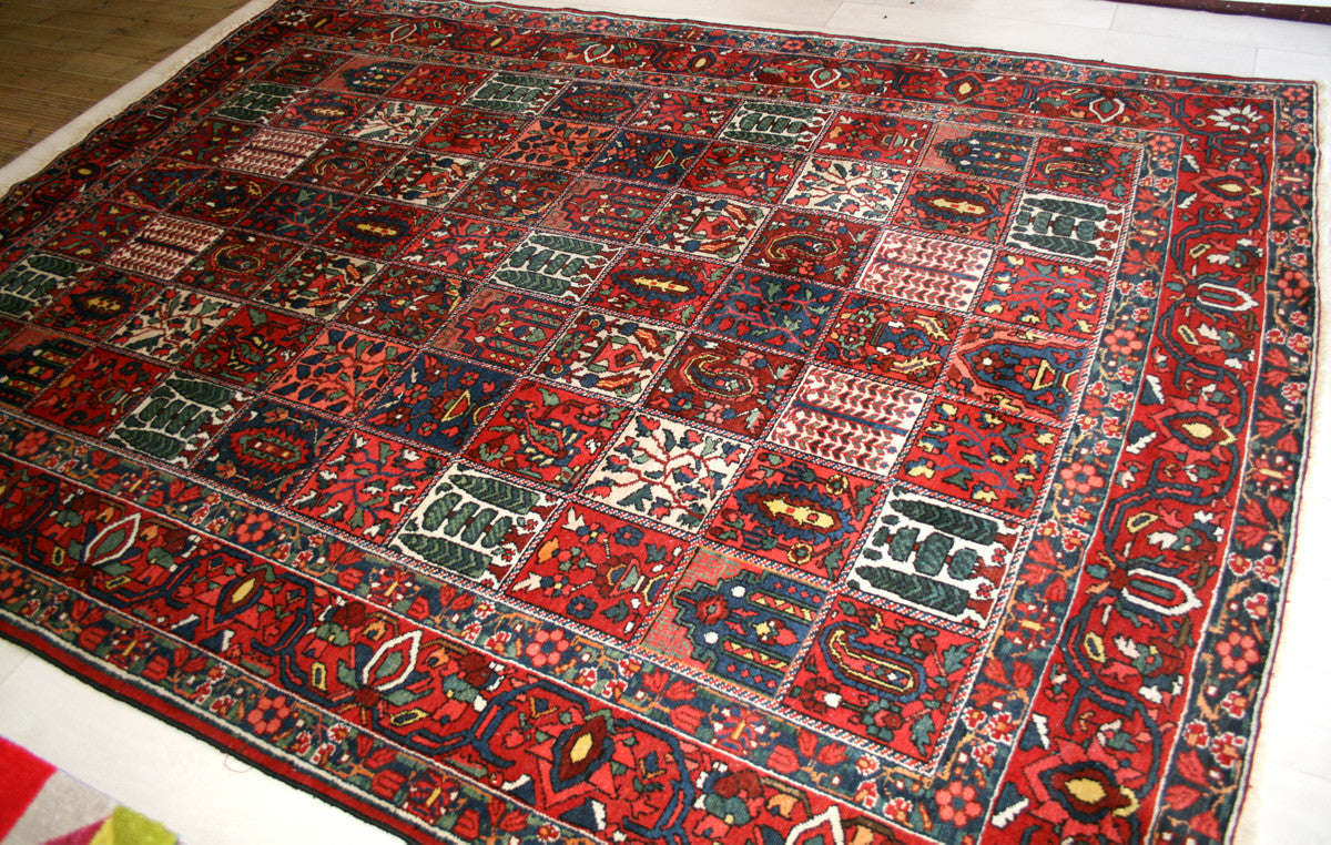Hand-Knotted Semi-Antique Persian Bakhtiari Rug - Ref: 2440 - 376 x ...