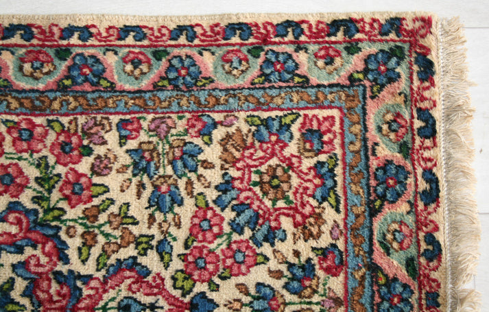 Hand-Knotted Semi-Antique Persian Kerman Rug - Ref: 2502 - 120 x 60cm ...