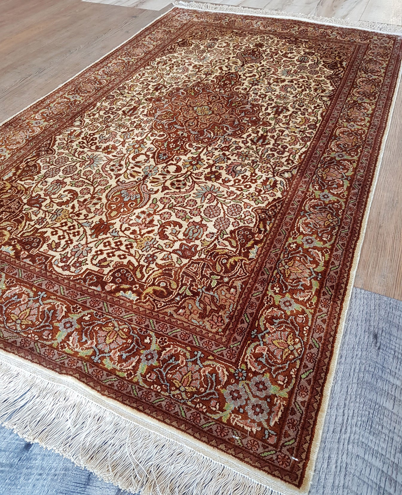Hand-Knotted Indian Kashmir Silk Rug - Ref: 2604 - 154 x 93cm – Little ...
