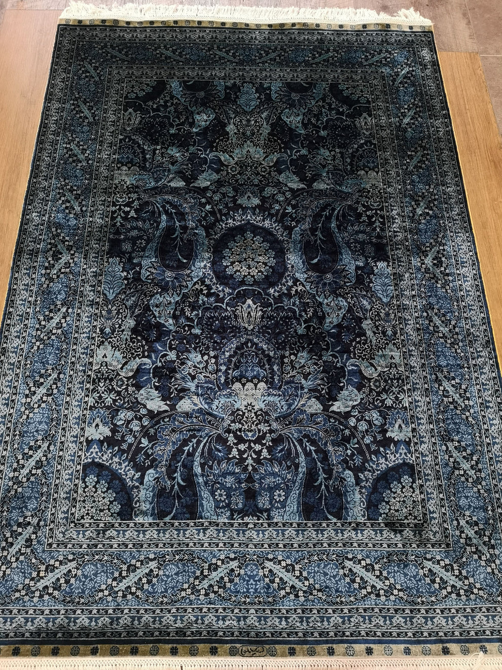 Hand-Knotted Chinese Qom Silk Rug - Ref: 2673 - 183 x 125cm – Little-Persia