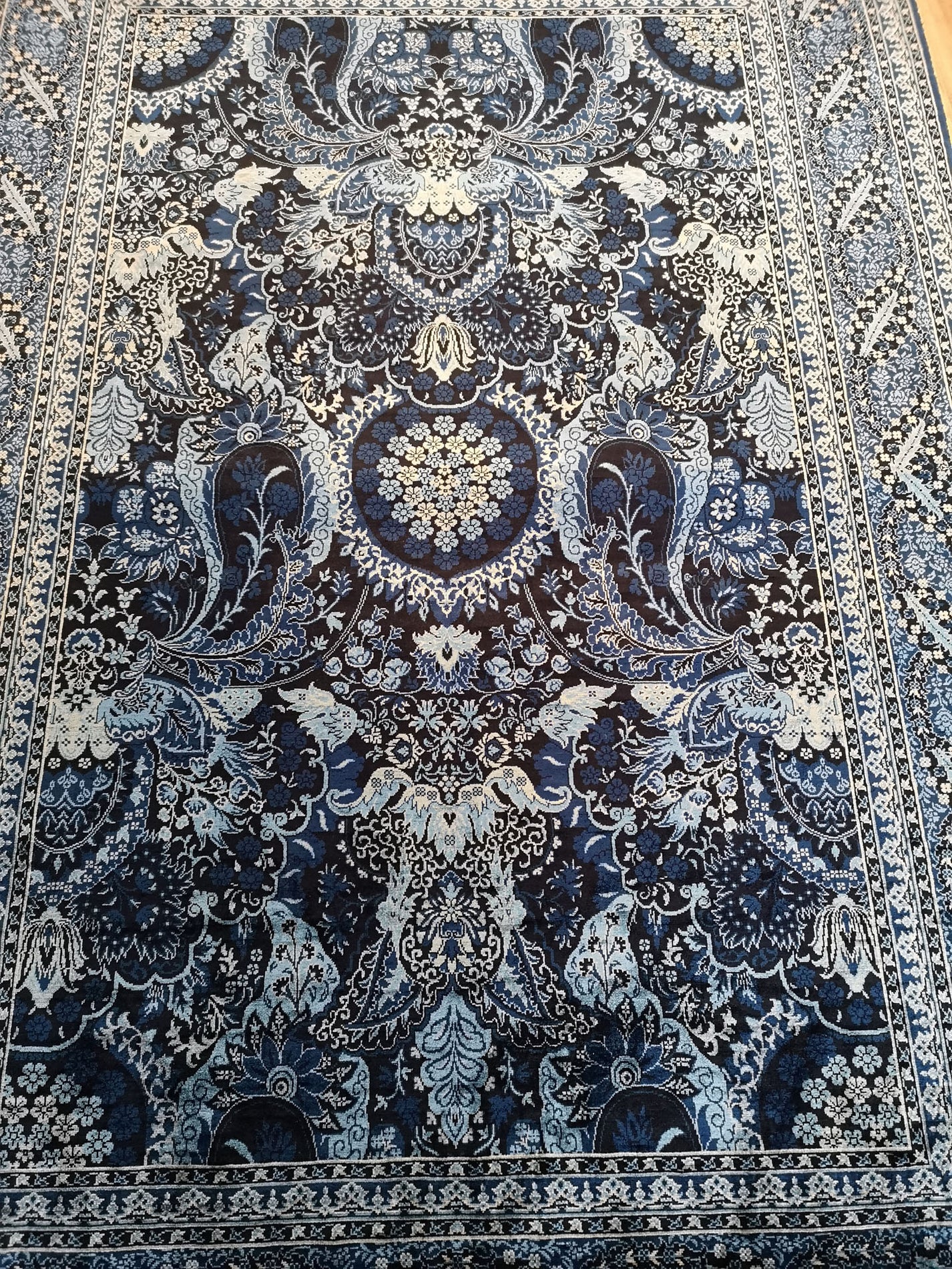 Hand-Knotted Chinese Qom Silk Rug - Ref: 2673 - 183 x 125cm – Little-Persia