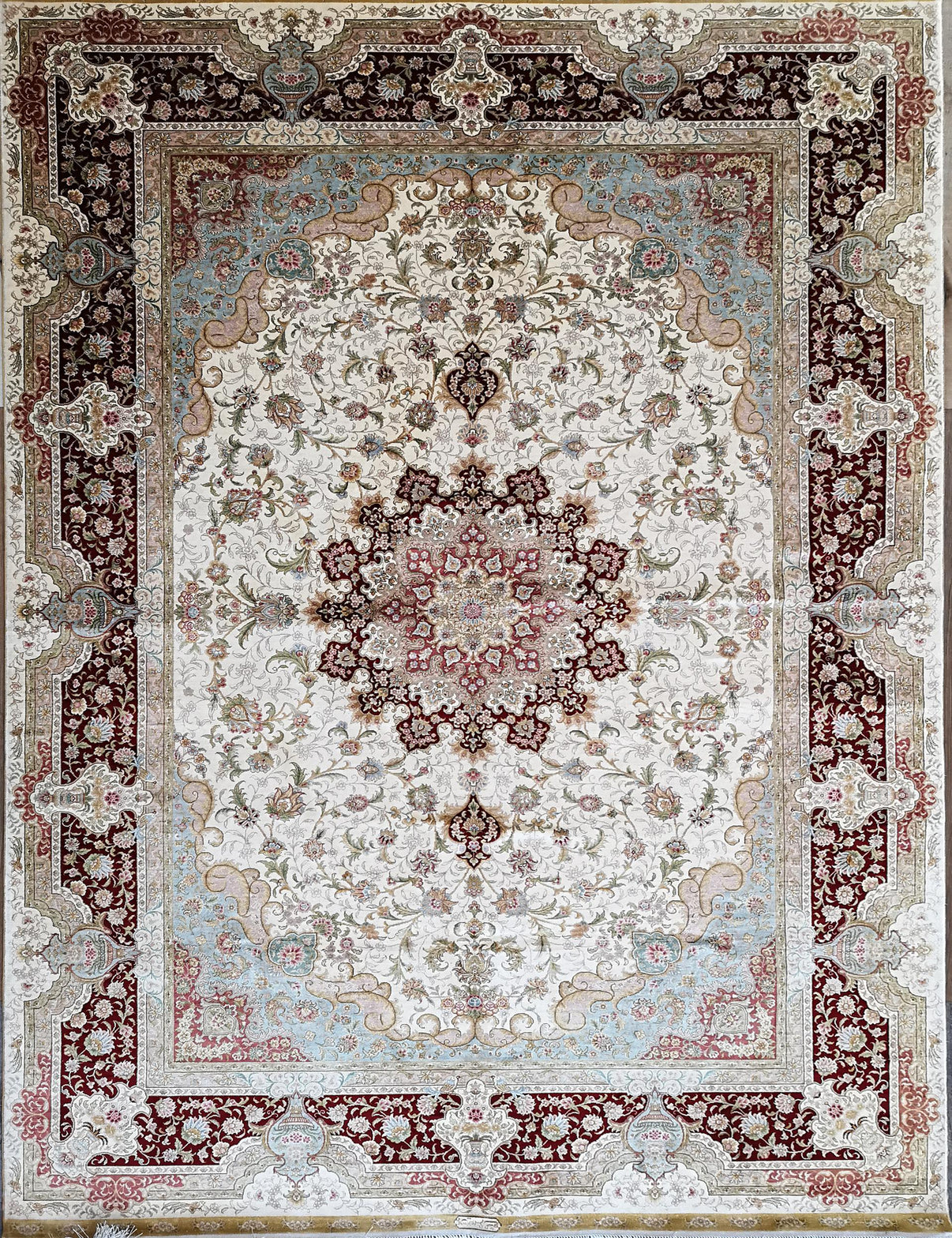 Hand-Knotted Chinese Qom Silk Rug - Ref: 2676 - 275 x 186cm – Little-Persia