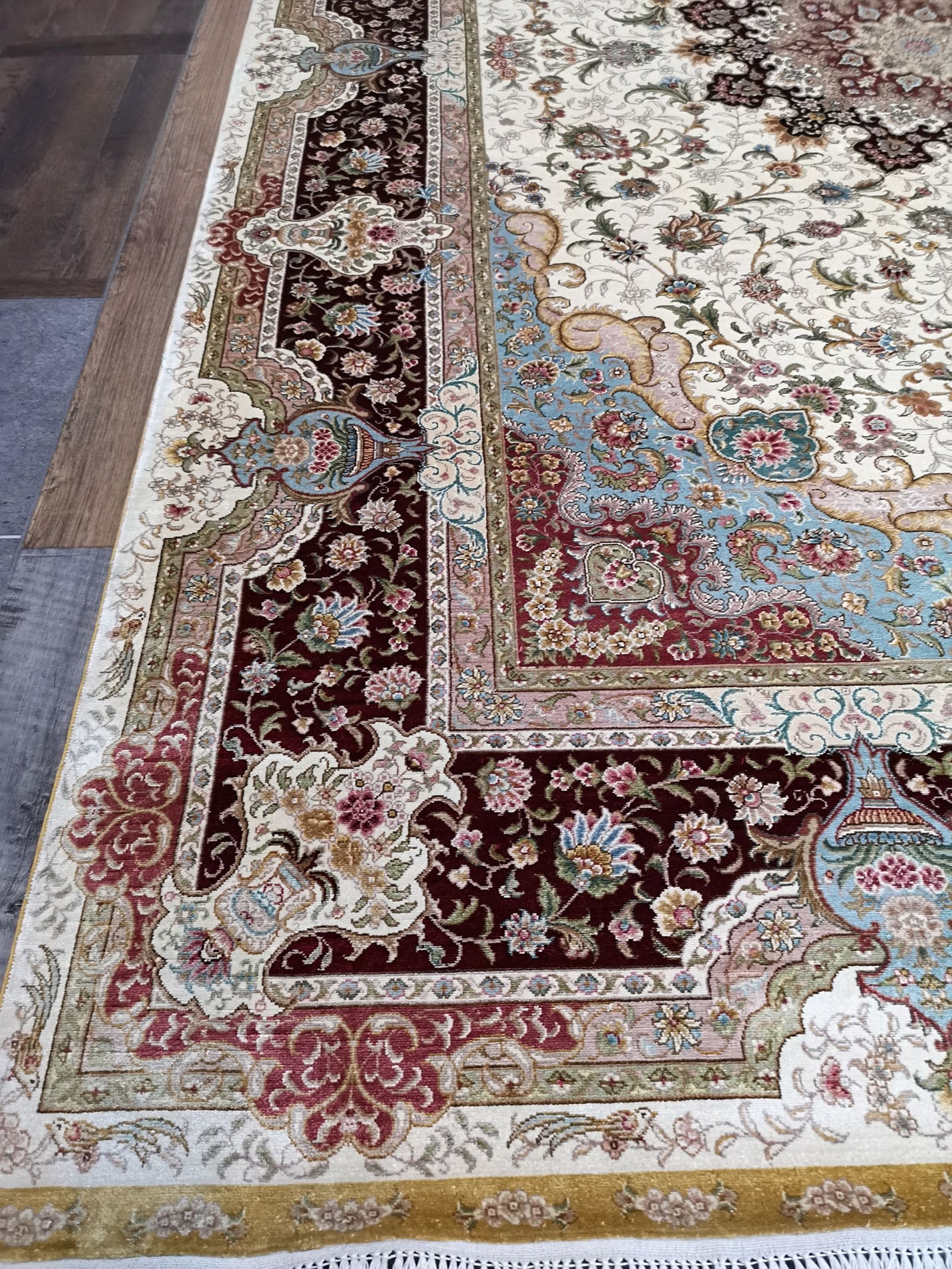 Hand-Knotted Chinese Qom Silk Rug - Ref: 2676 - 275 x 186cm – Little-Persia