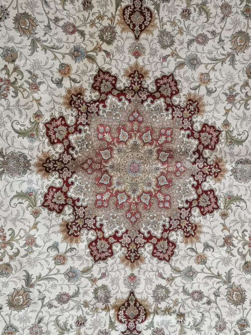 Hand-Knotted Chinese Qom Silk Rug - Ref: 2676 - 275 x 186cm – Little-Persia