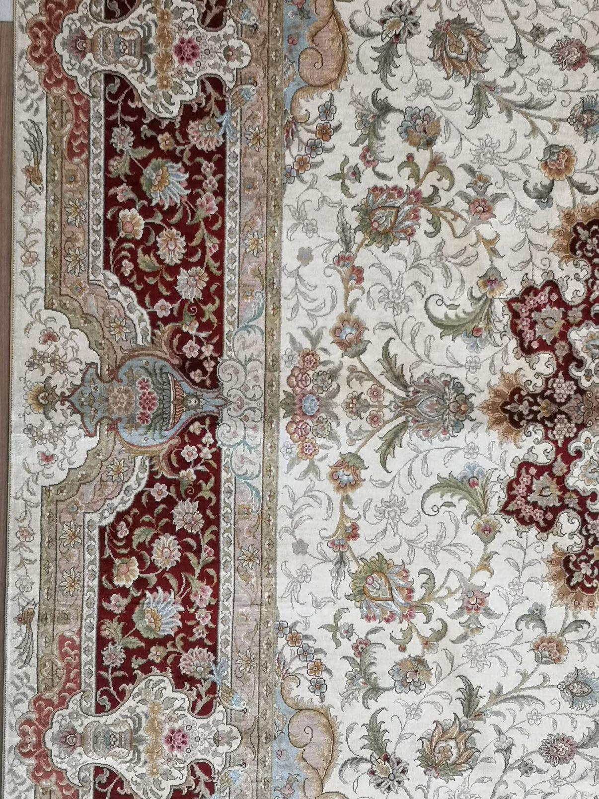 Hand-Knotted Chinese Qom Silk Rug - Ref: 2676 - 275 x 186cm – Little-Persia