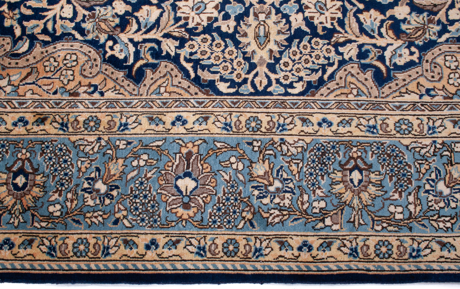 Hand-Knotted Persian Qom Rug - Ref: 3350 - 312 x 202cm – Little-Persia
